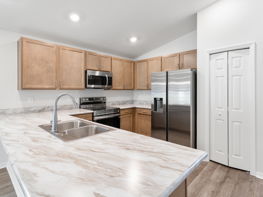 Inspiration Gallery | Amaryllis - Kitchen | Highland Homes