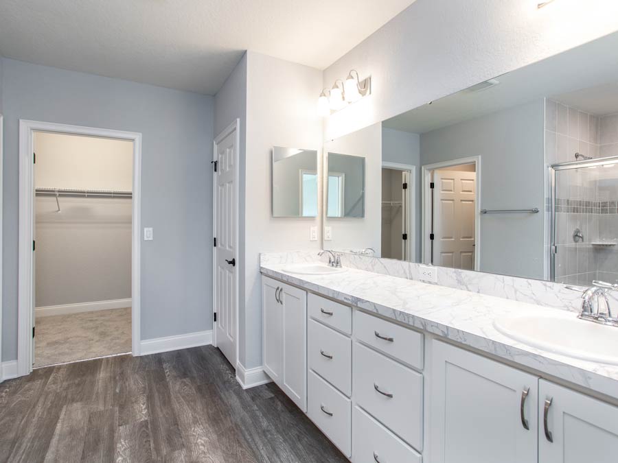 Inspiration Gallery En-Suite Owner's Baths - Highland Homes