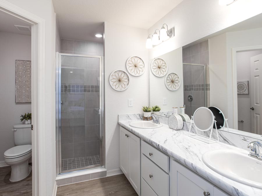 Inspiration Gallery En-Suite Owner's Baths - Highland Homes
